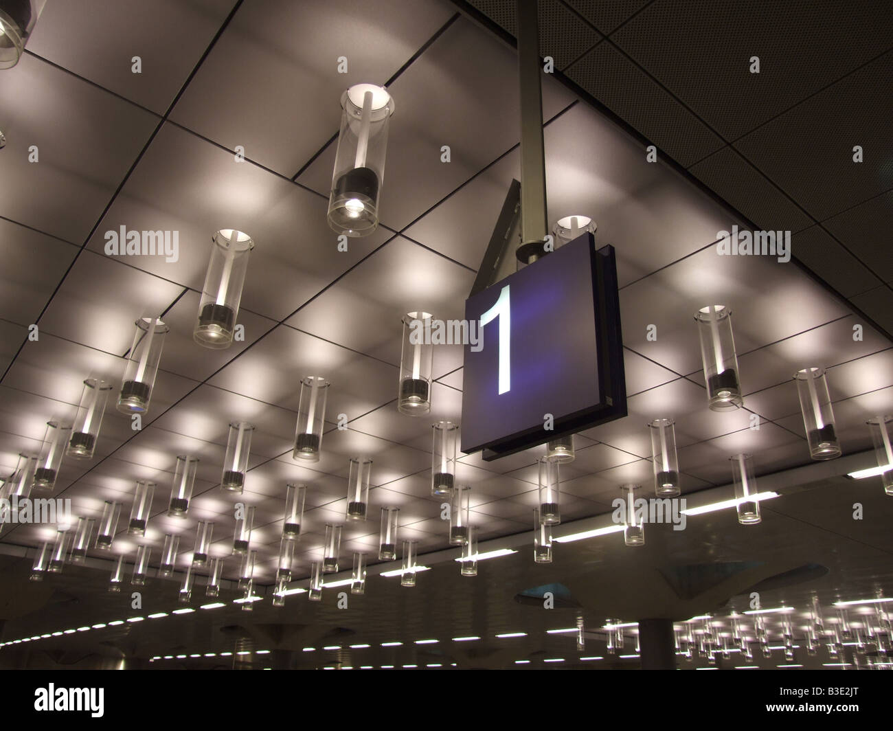 platform numbers at hauptbahnhof central train station berlin germany ...
