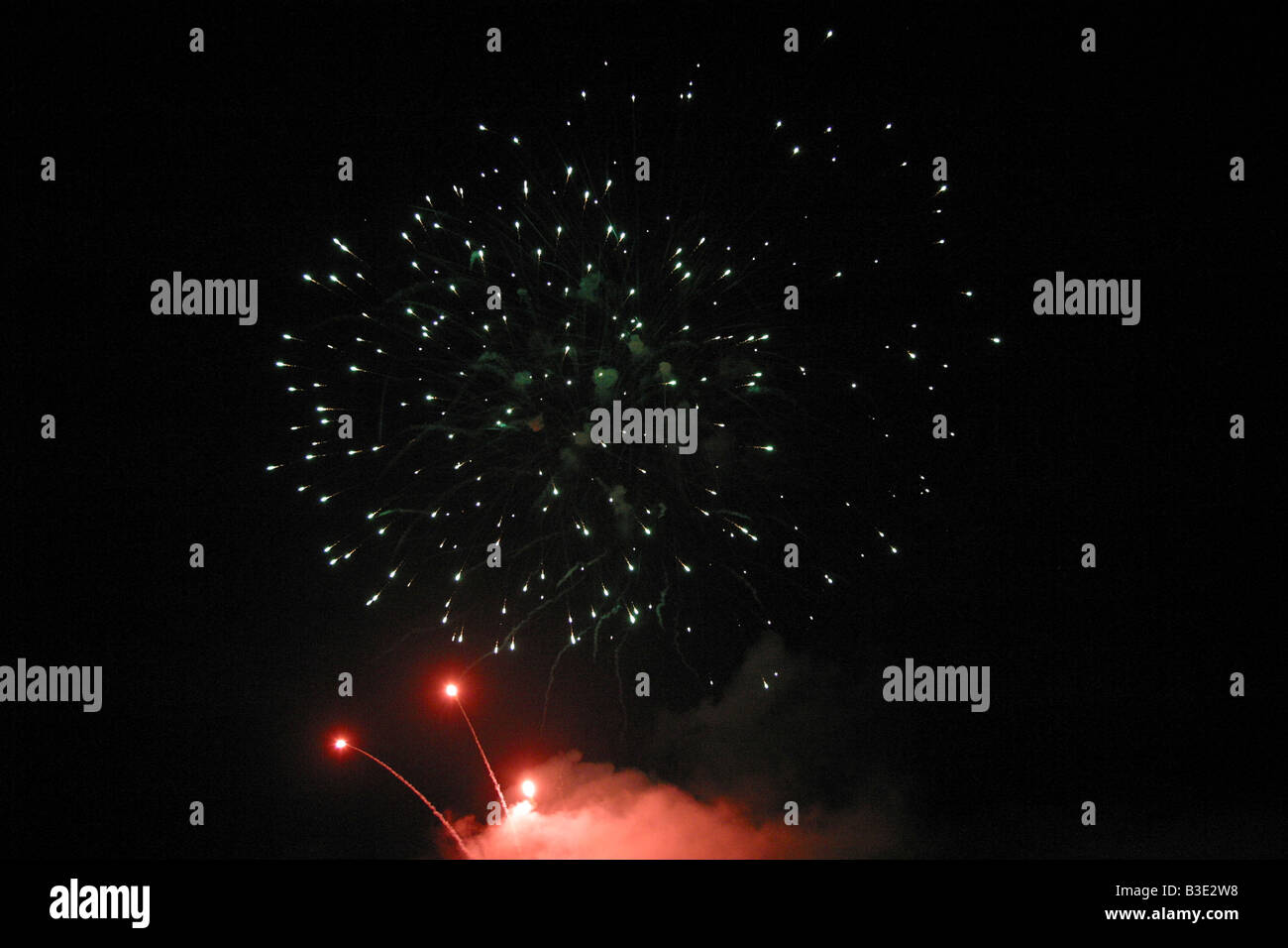 Fireworks display at night. Starry effects. etoiles.38909 Fireworks ...