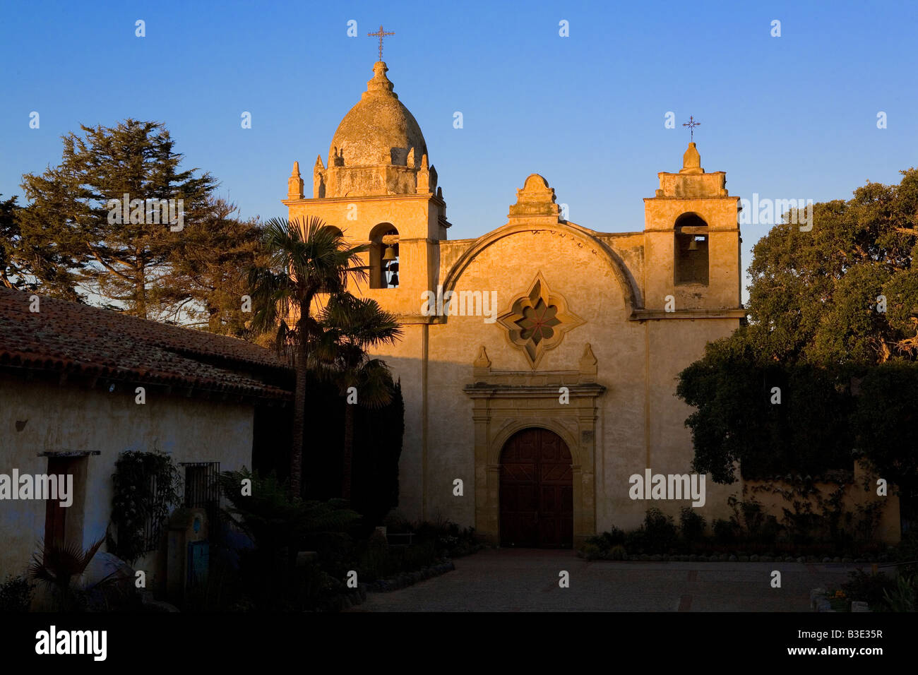 Carmelite monastery carmel california hi-res stock photography and ...