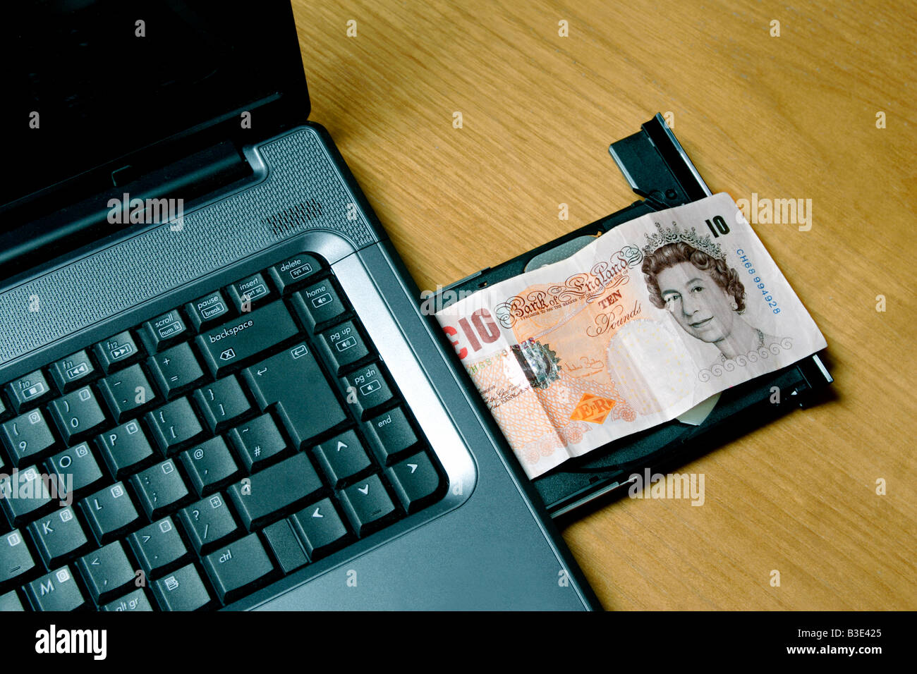Printing money hi-res stock photography and images - Alamy