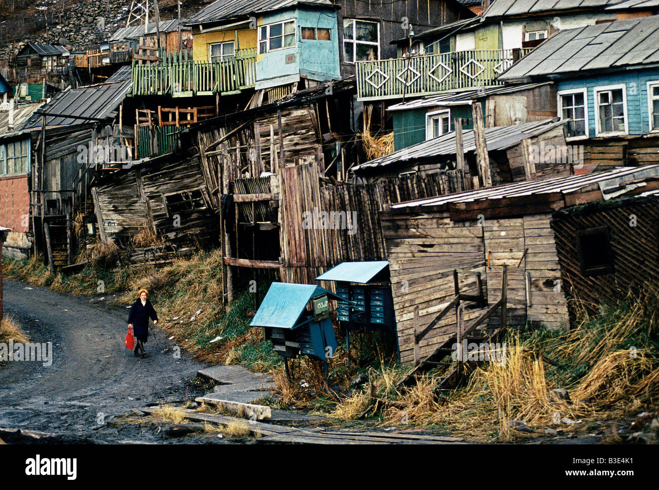 Siberia russia poverty dilapidated hi-res stock photography and images ...