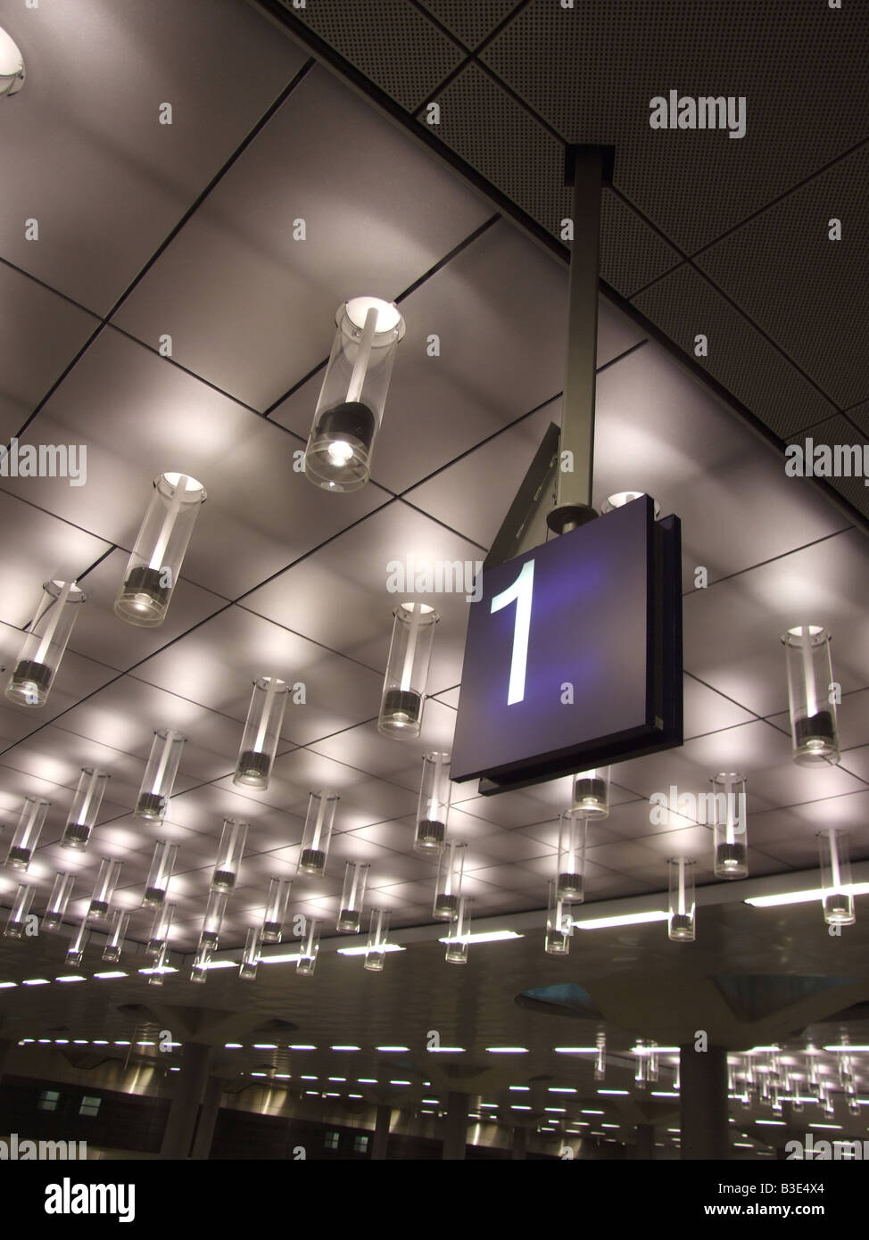 platform numbers at hauptbahnhof central train station berlin germany ...