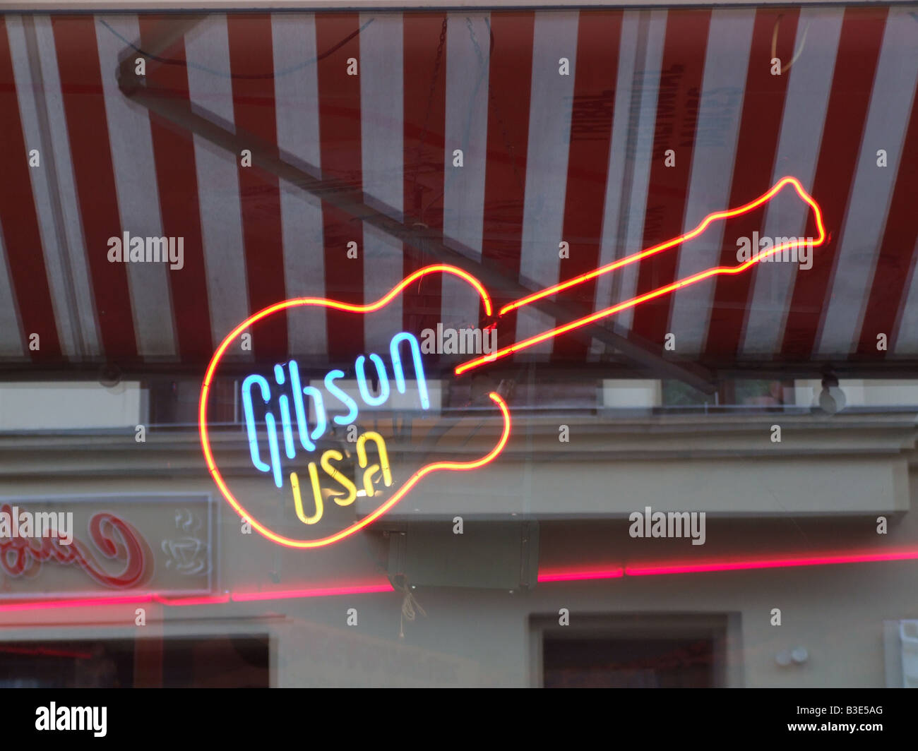 illuminated ginson usa neon sign in shop window Stock Photo - Alamy