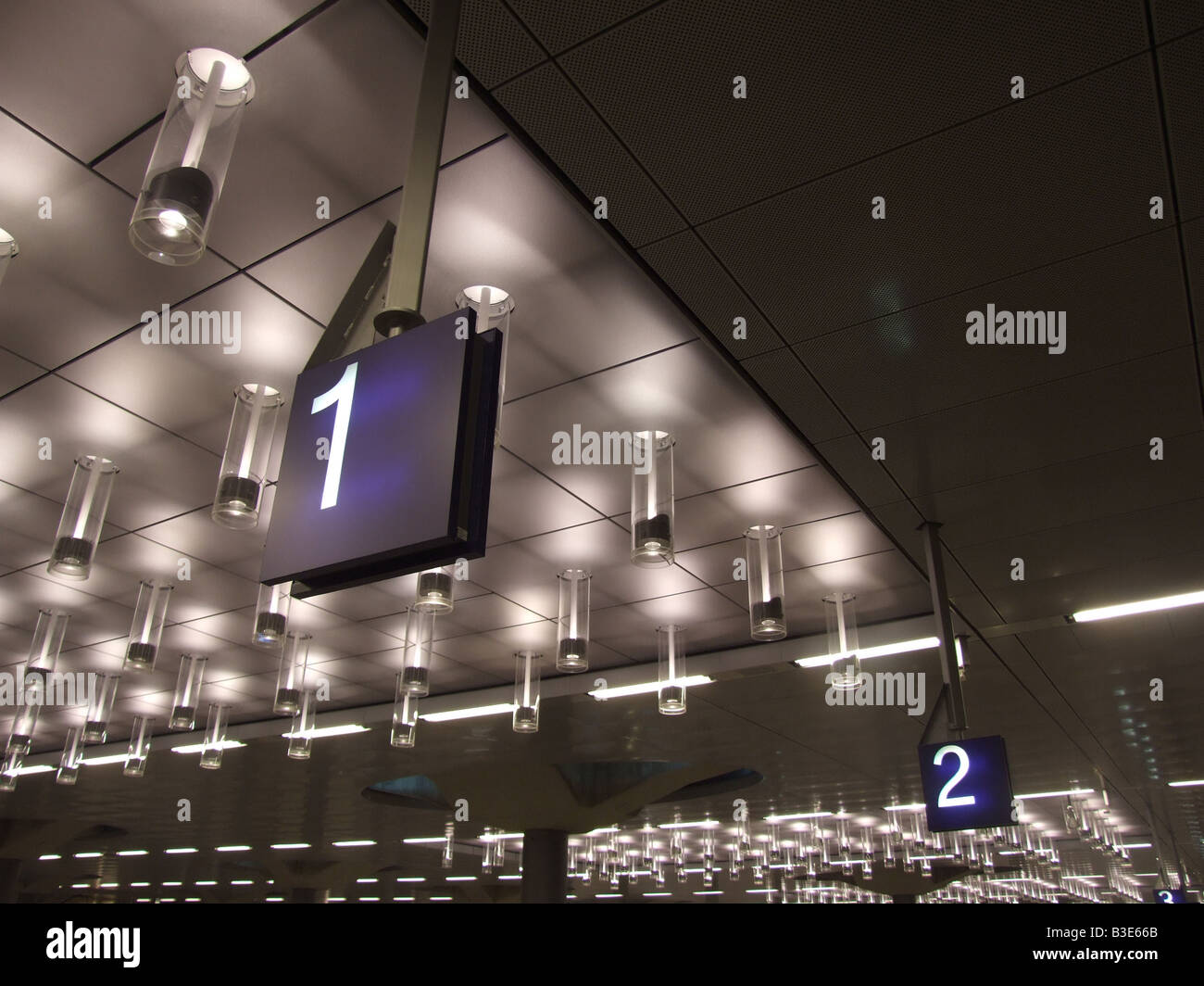 platform numbers at hauptbahnhof central train station berlin germany ...