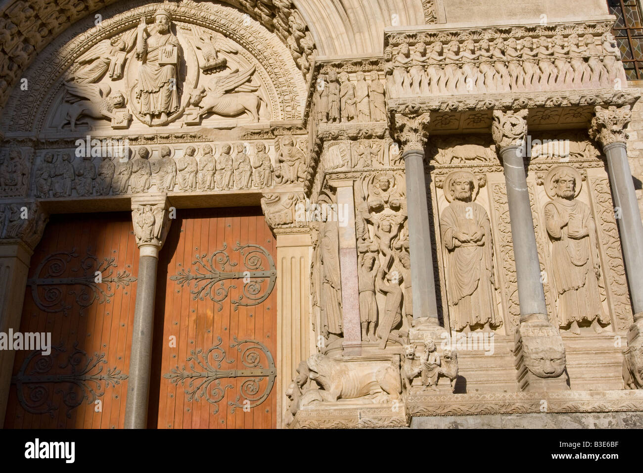 Details of the exterior of a church in Arles France Stock Photo - Alamy