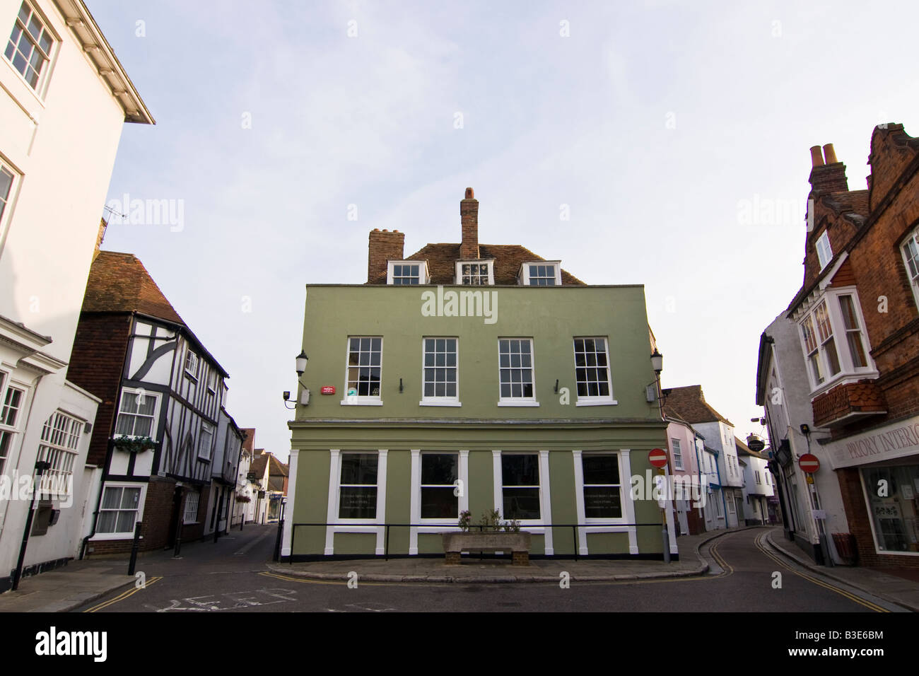 High Street Sandwich Kent England Stock Photo - Alamy