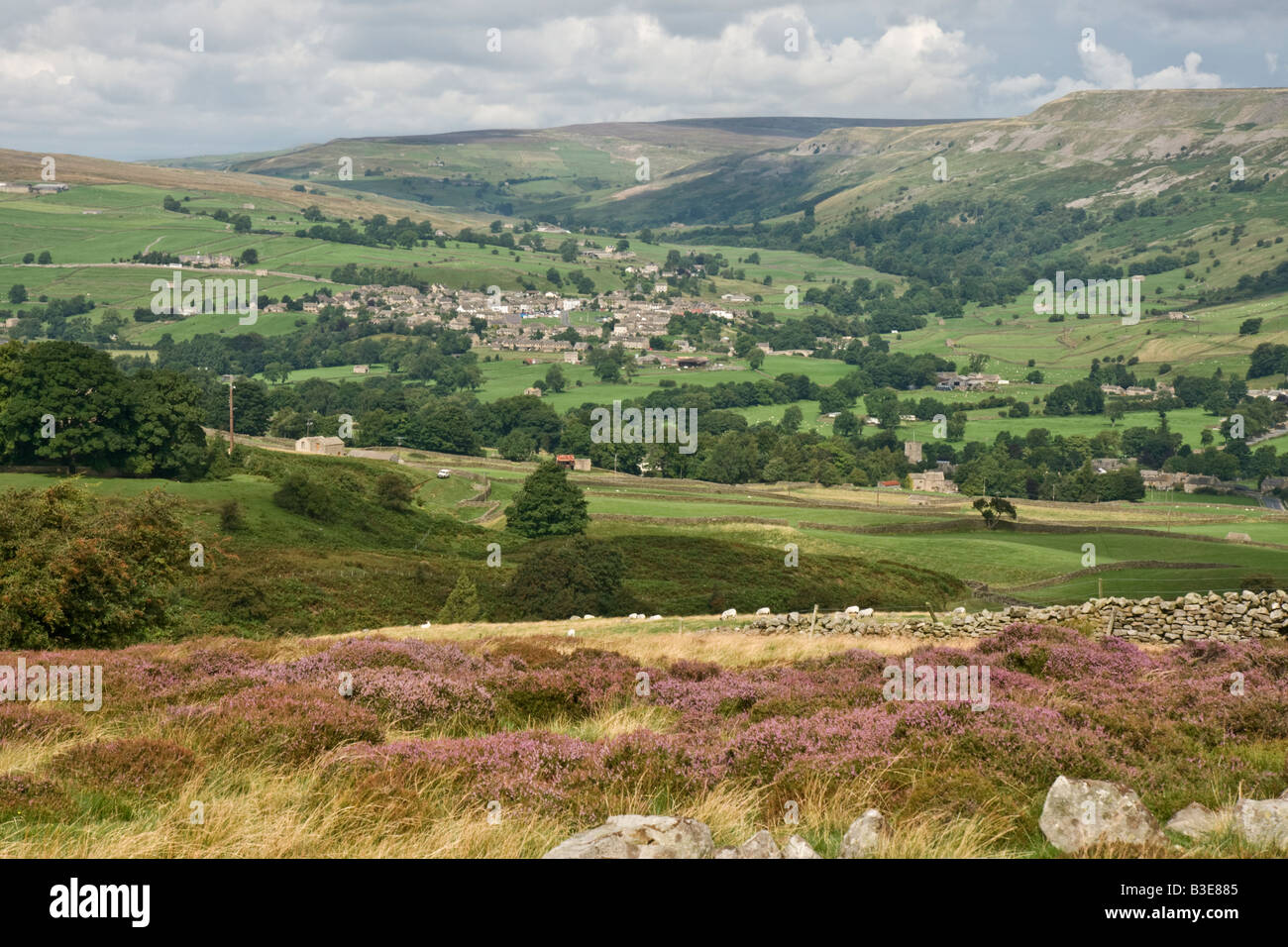 The village of Reeth from Grinton Moor, Swaledale. North Yorkshire ...