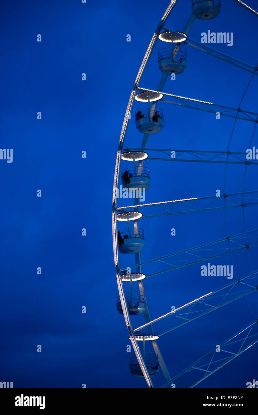 Funfair ferris wheel hi-res stock photography and images - Alamy