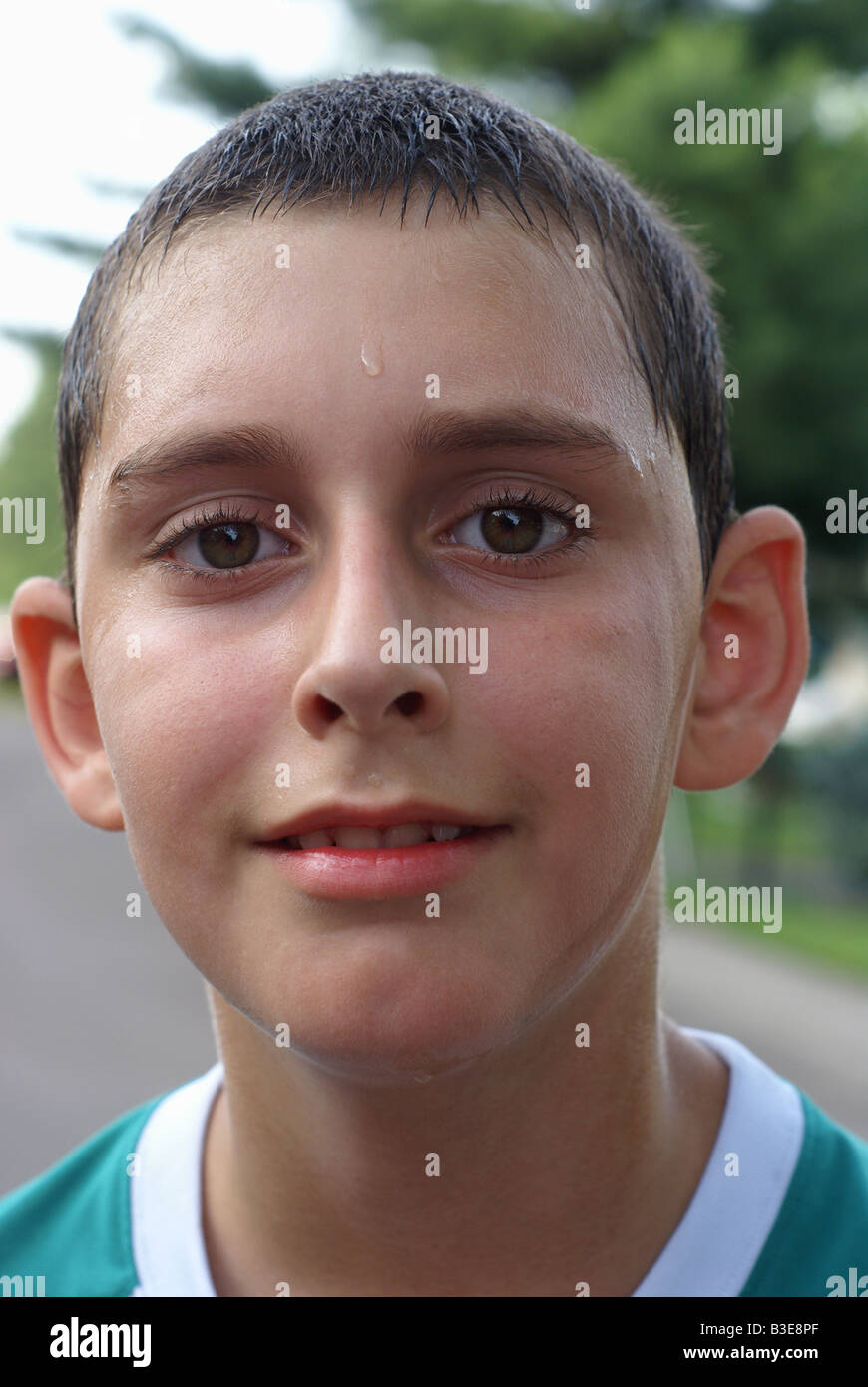 Child sweating hi-res stock photography and images - Alamy