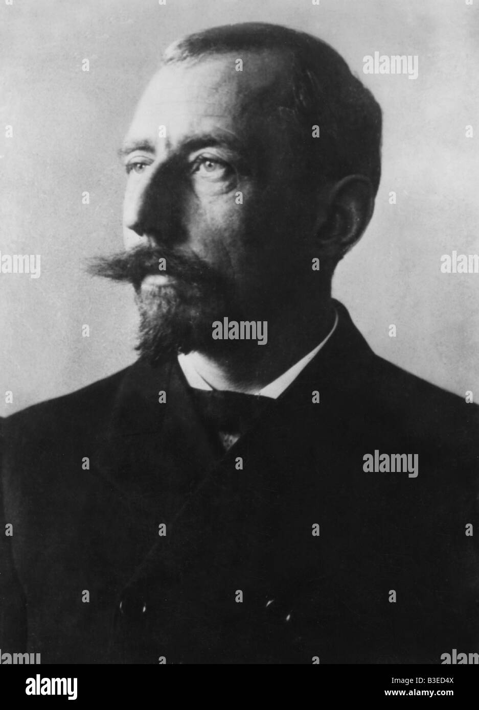 Roald amundsen south pole hi-res stock photography and images - Alamy