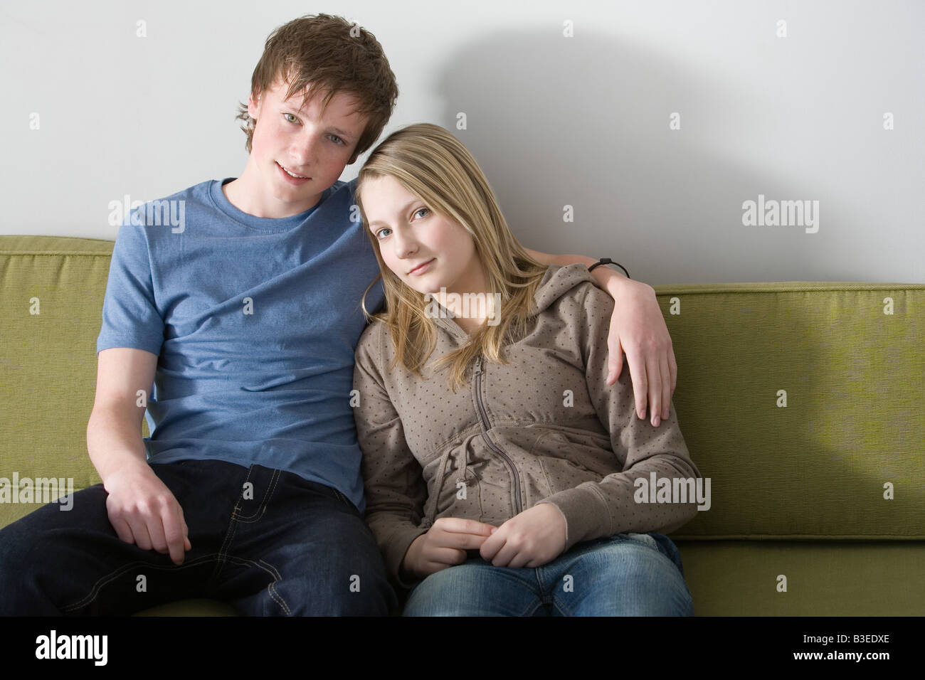 Portrait of a young couple Stock Photo - Alamy