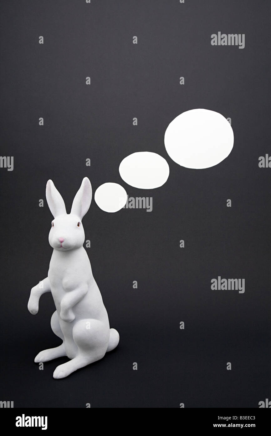 Thought bubbles cutout hi-res stock photography and images - Alamy