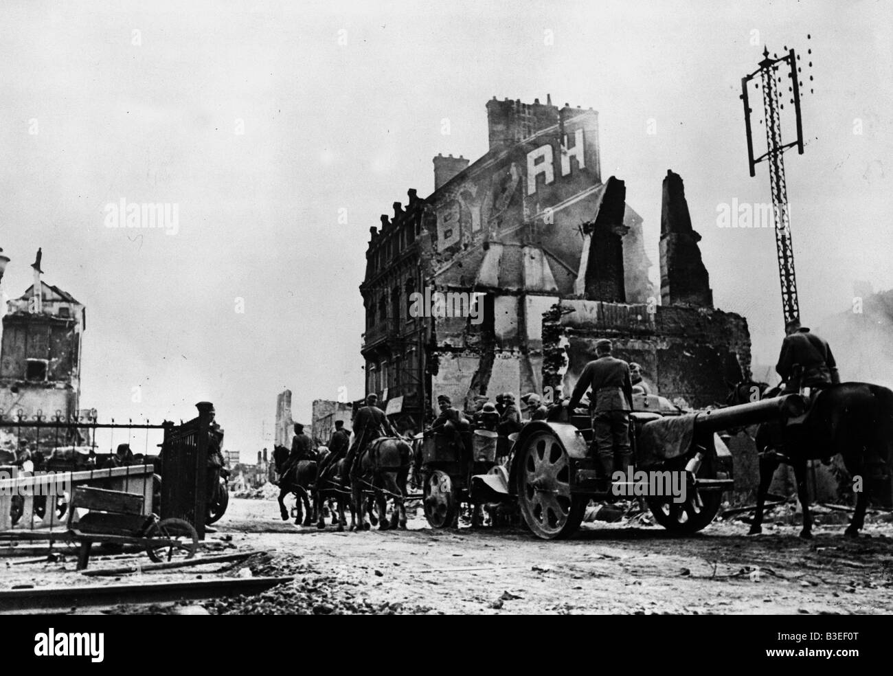 German artillery, France / WWII / 1940 Stock Photo - Alamy