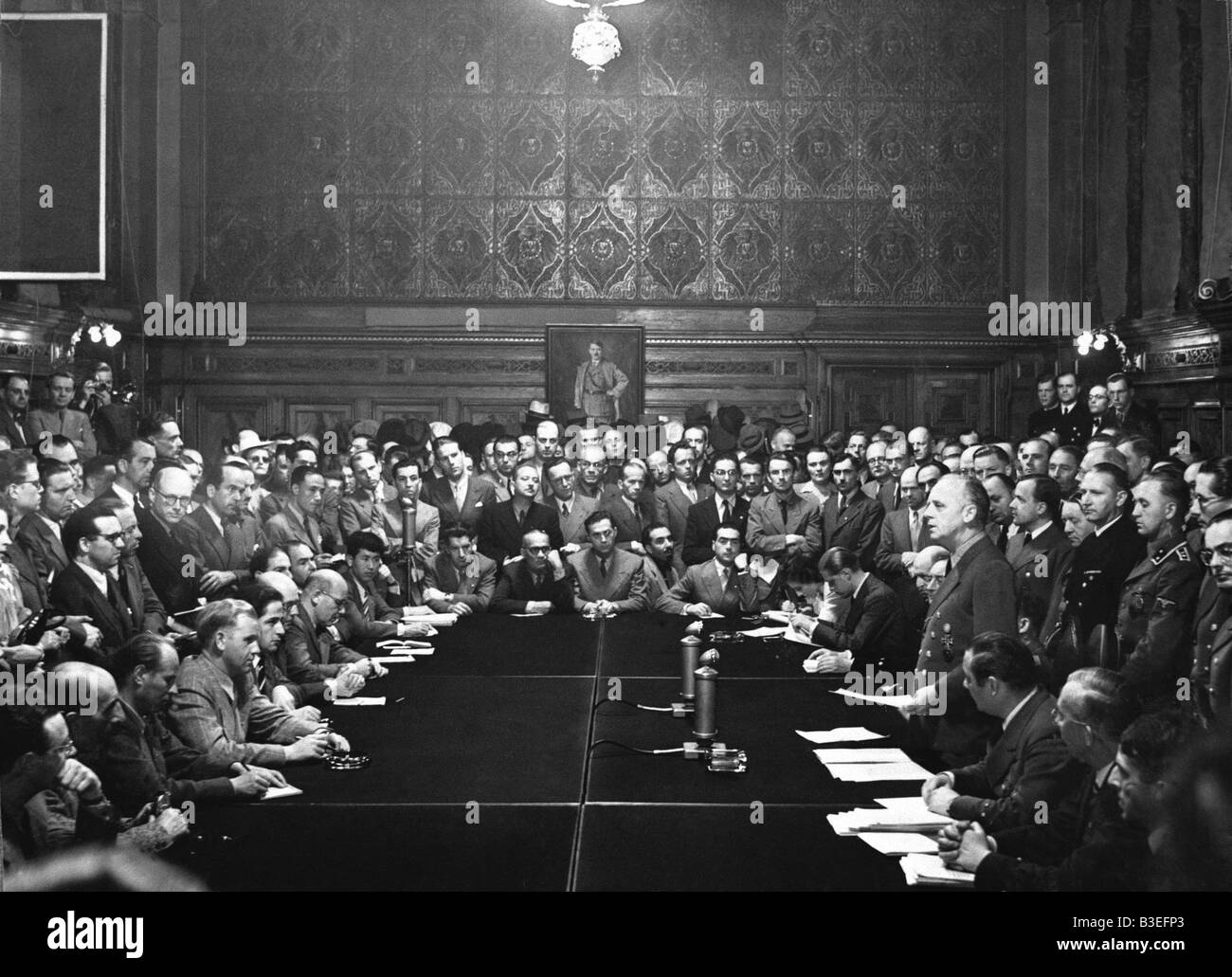 Ribbentrop hi-res stock photography and images - Alamy