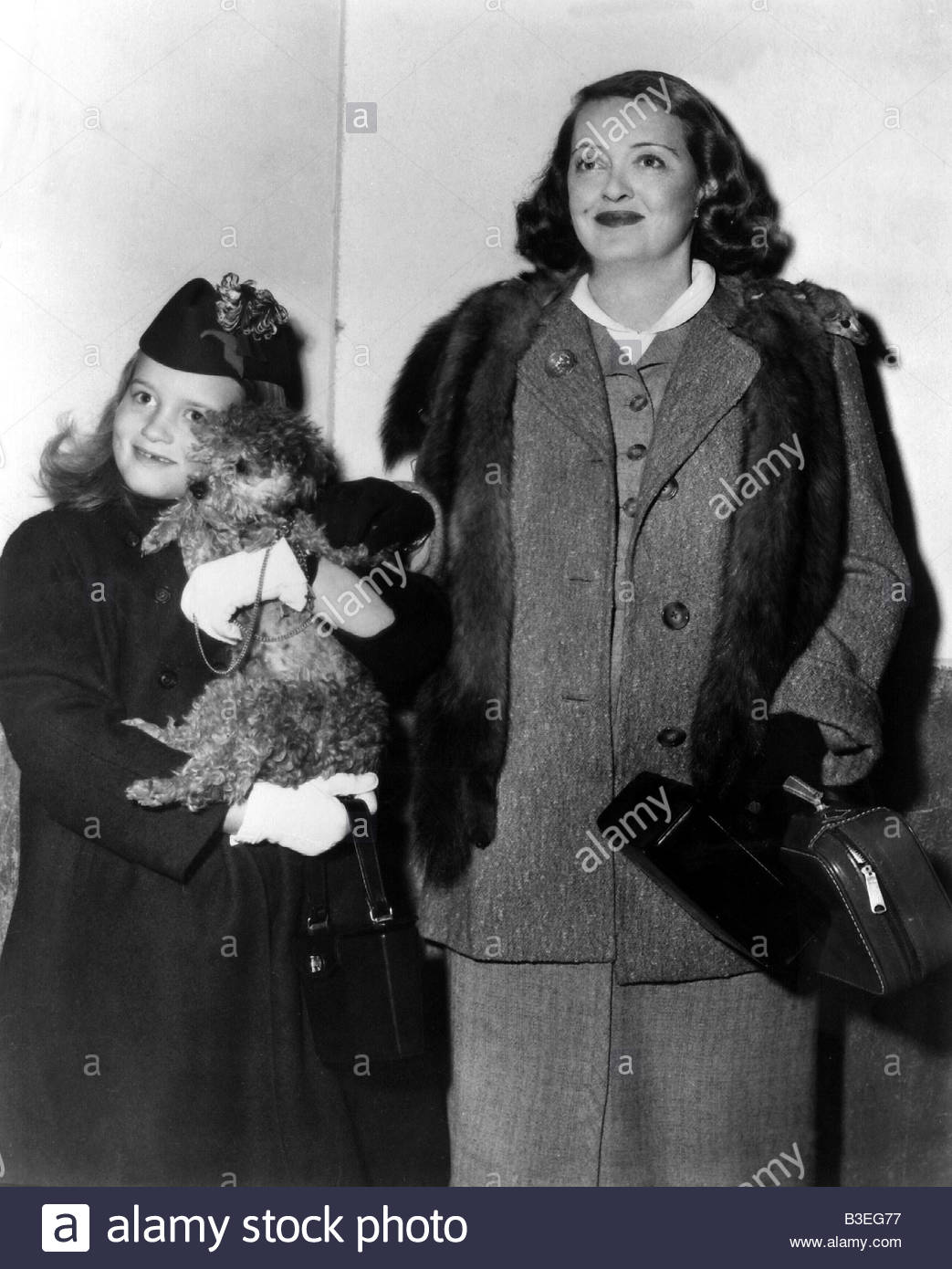 Bette Davis With Daughter Stock Photos & Bette Davis With Daughter ...