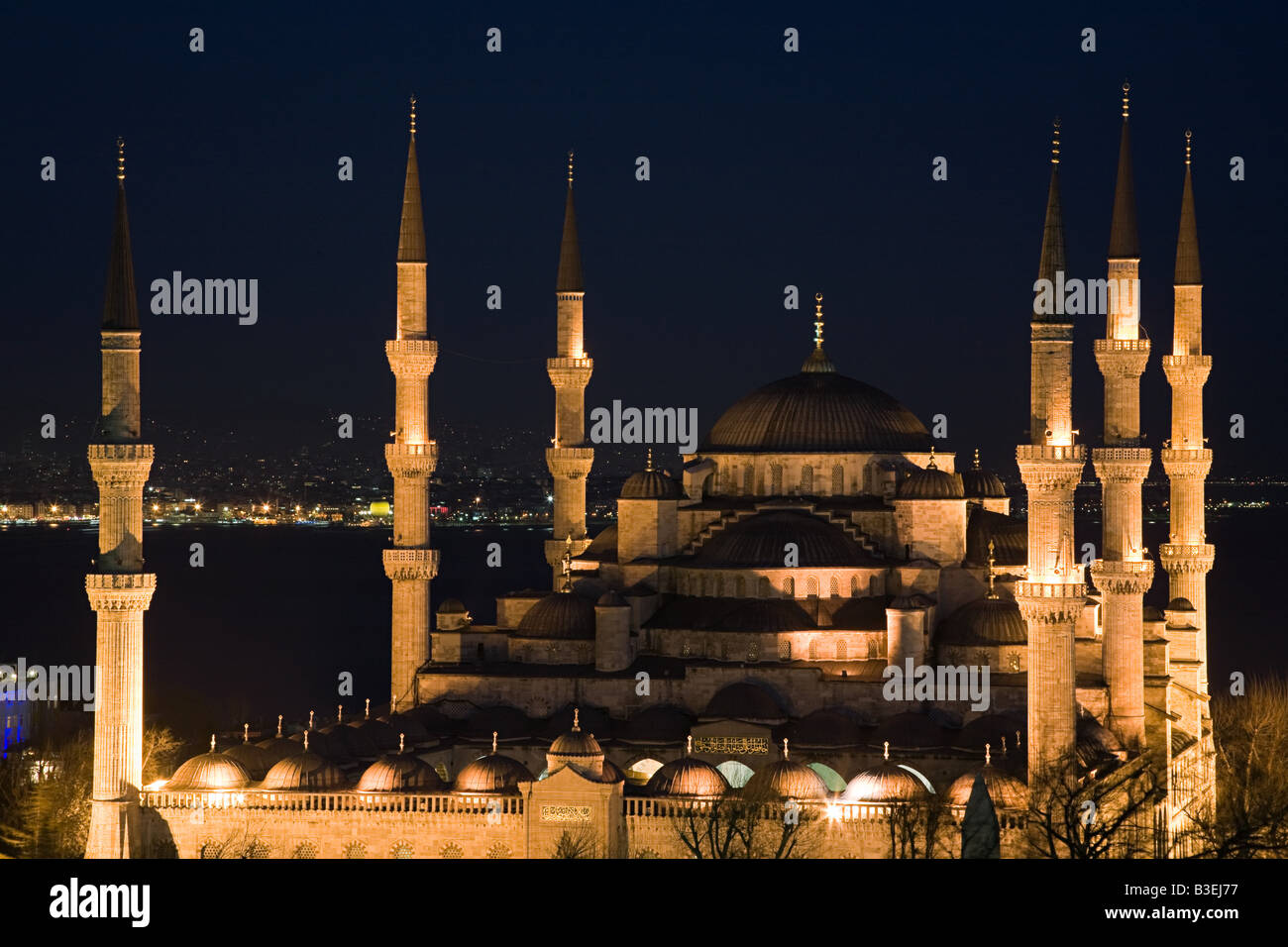 Blue mosque at night Stock Photo - Alamy