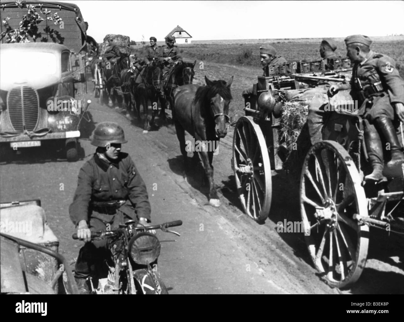 Soliders polish russian border 1941 hi-res stock photography and images ...