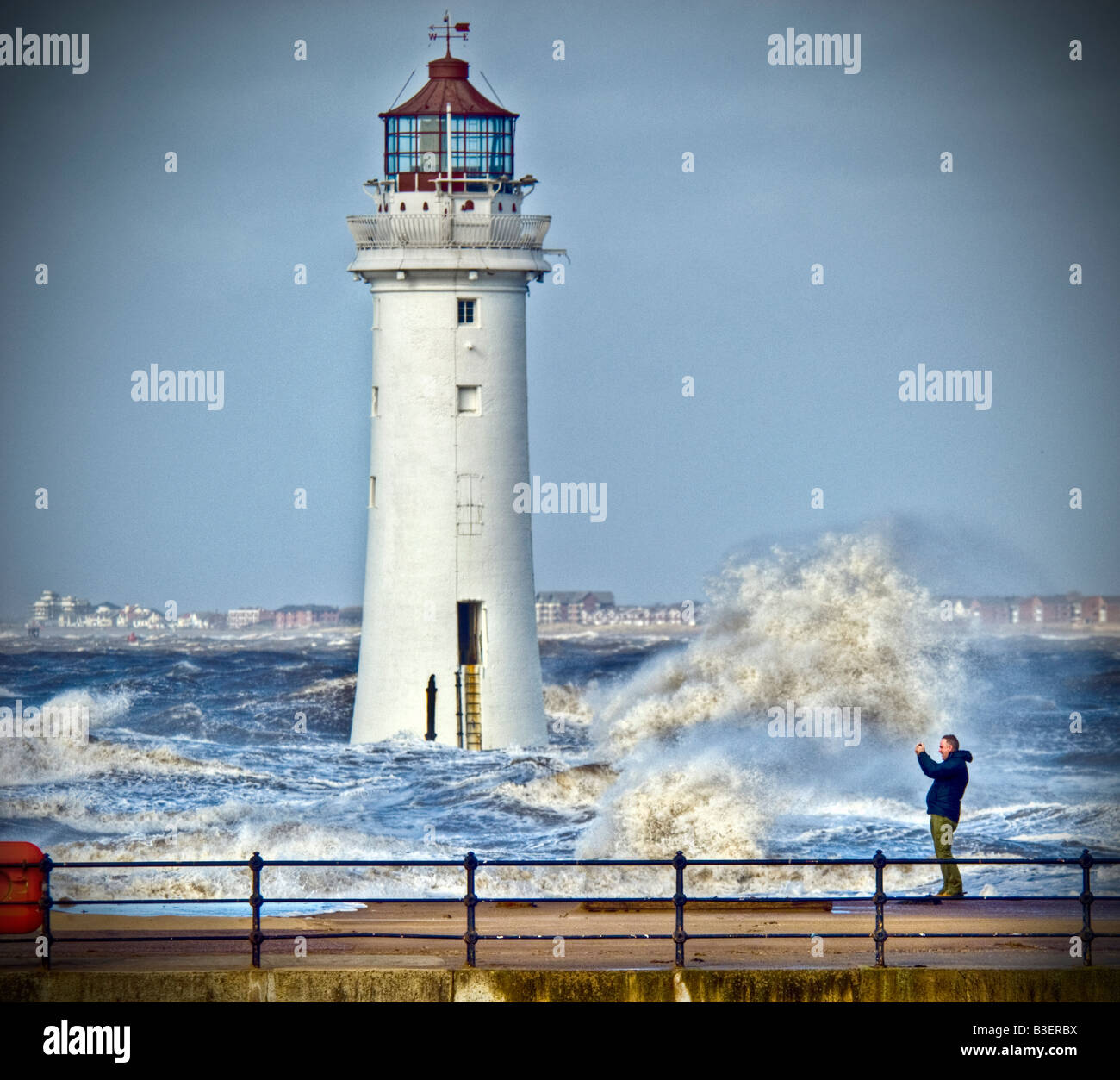 New brighton lighthouse on wirral hi-res stock photography and images ...