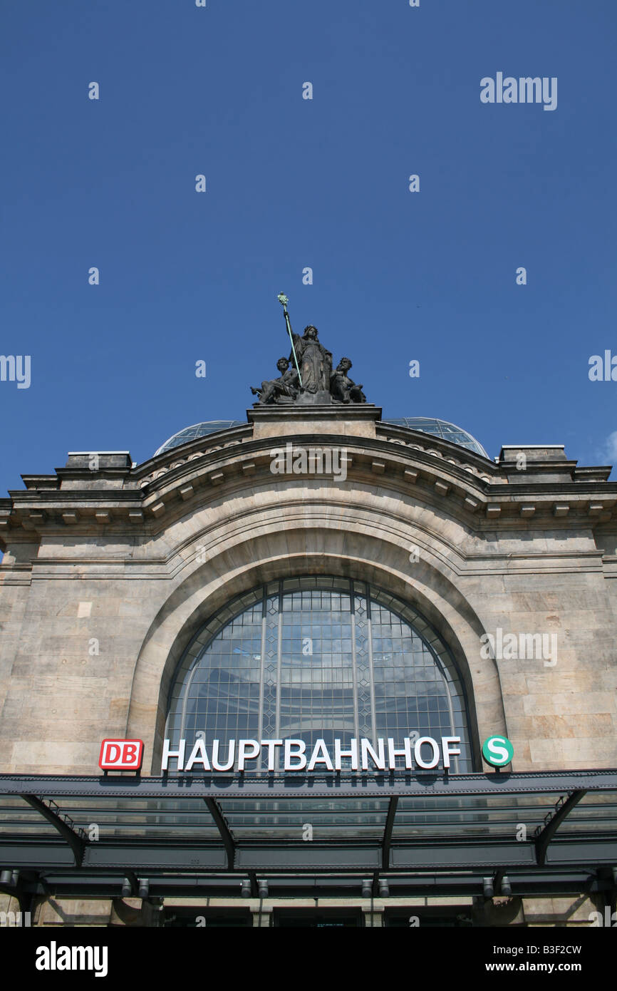 entrance to Dresden railway station Germany June 2008 Stock Photo - Alamy