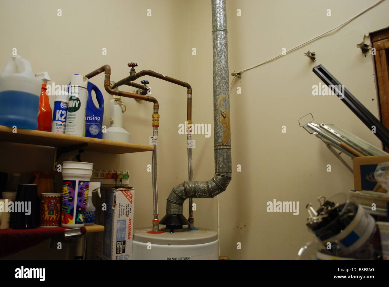 Water heater cleaning supplies hi-res stock photography and images - Alamy