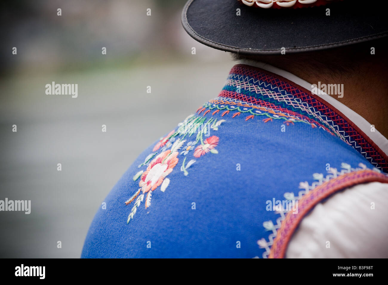 Traditional Polish male dress Stock Photo - Alamy