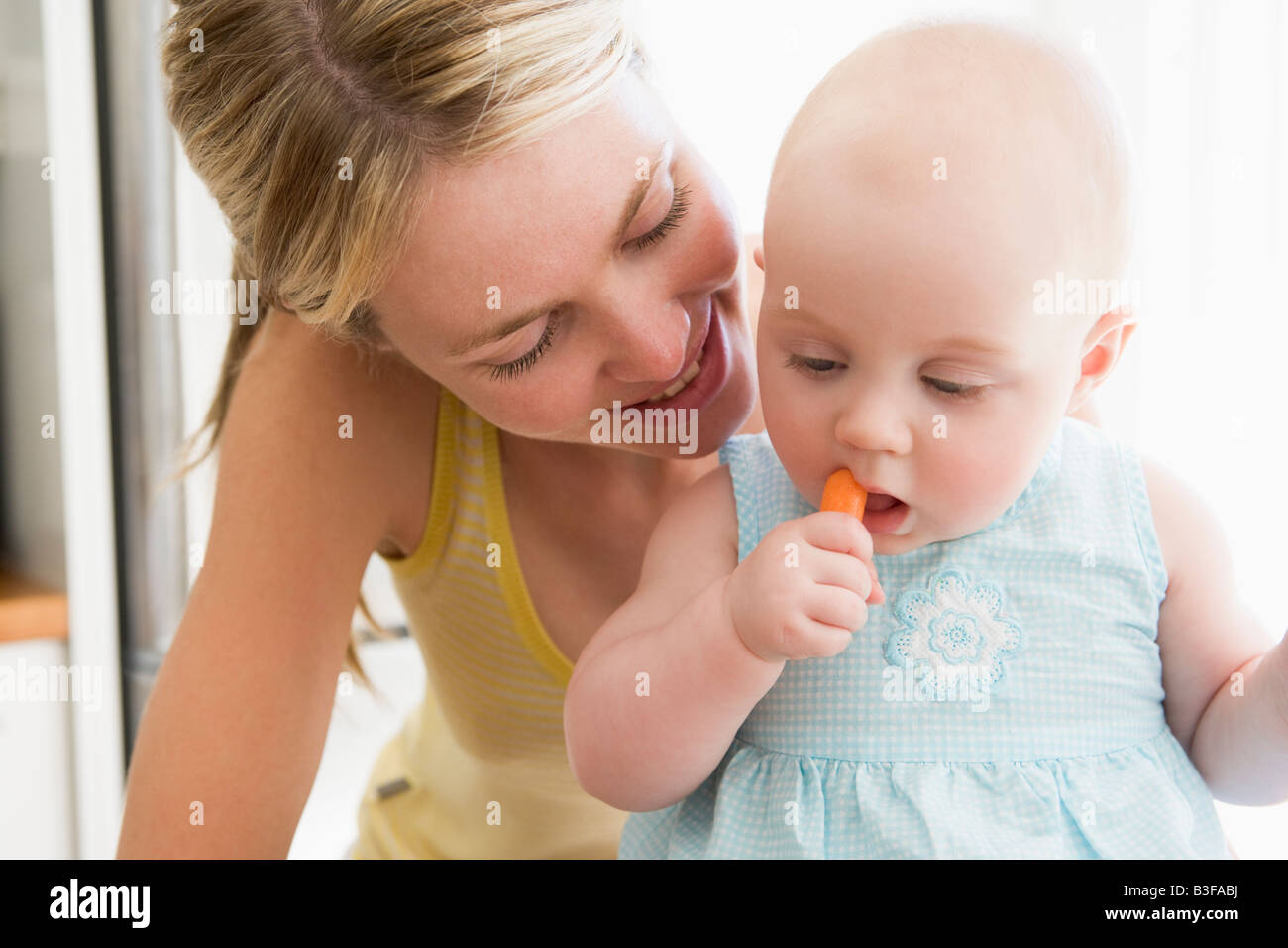Carrot loving hi-res stock photography and images - Alamy
