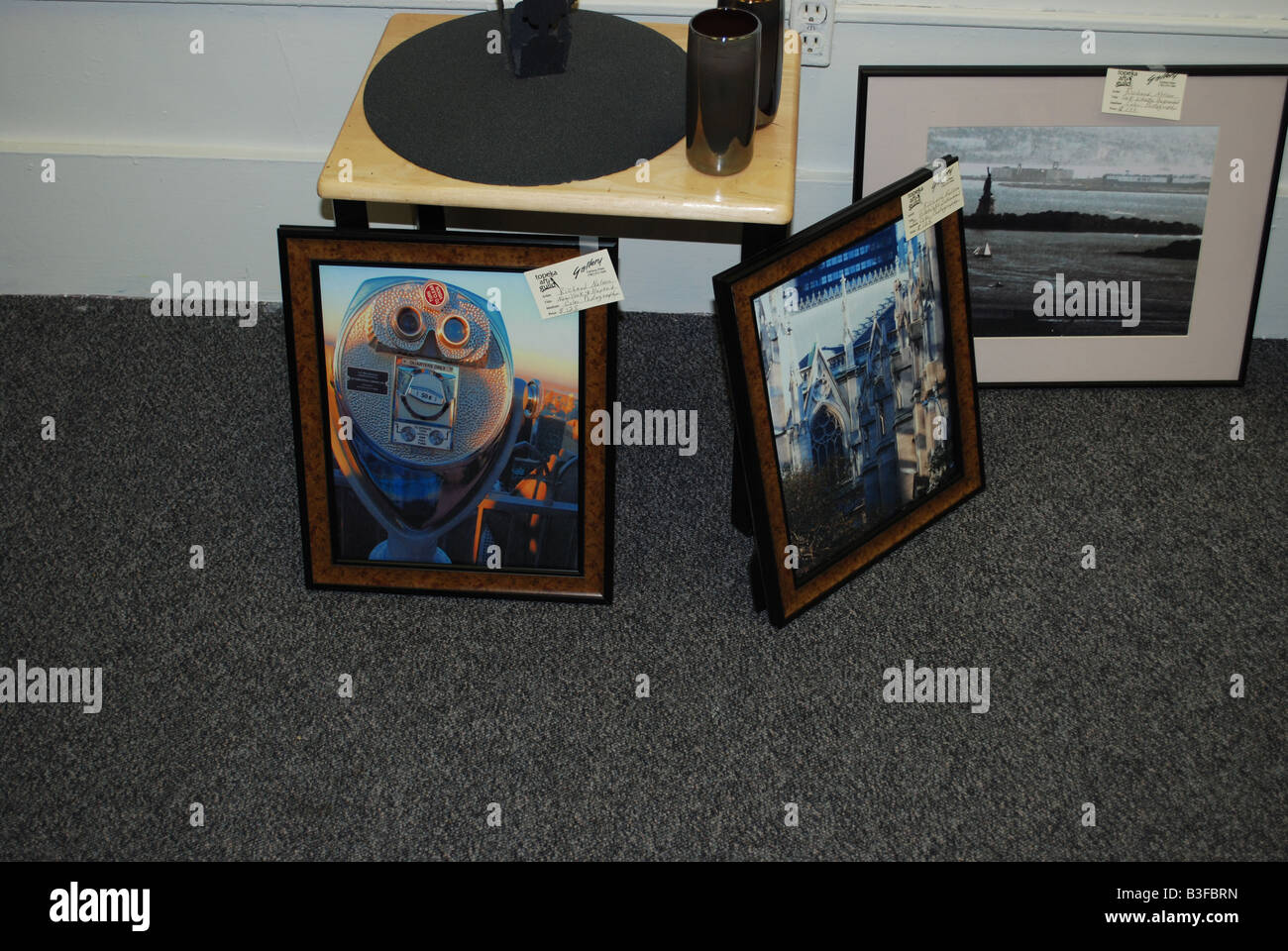 Display at the gallery hi-res stock photography and images - Alamy