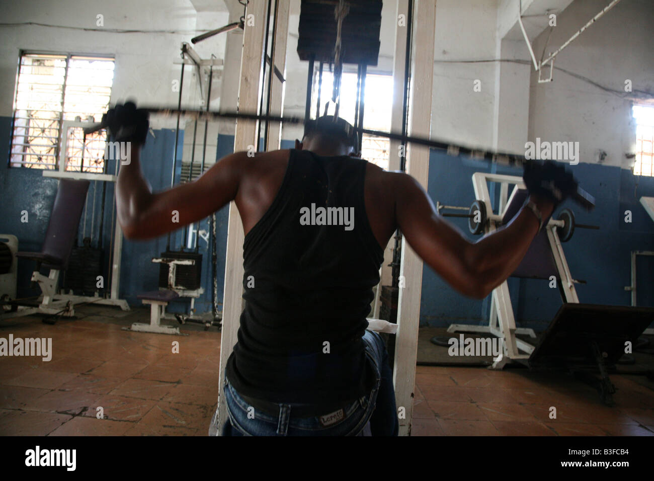 Young Dominican working out in the Atlas Gym in Santo Domingo ...