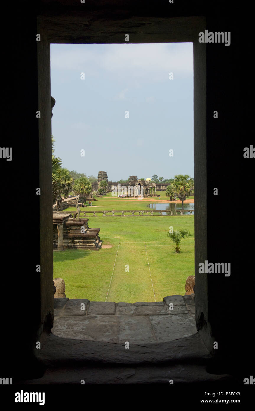 Looking through a doorway hi-res stock photography and images - Alamy