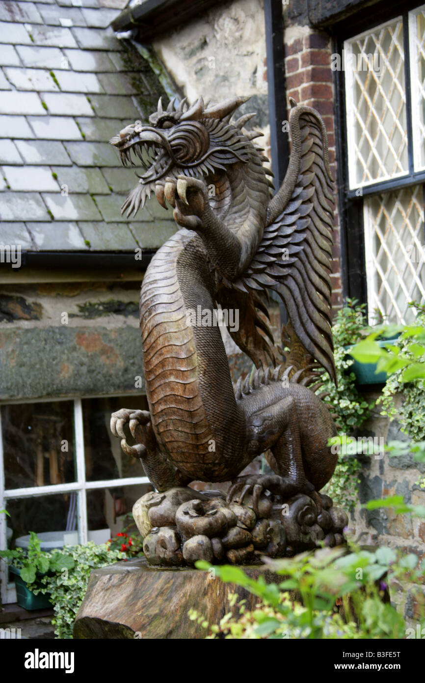 Welsh dragon hi-res stock photography and images - Alamy