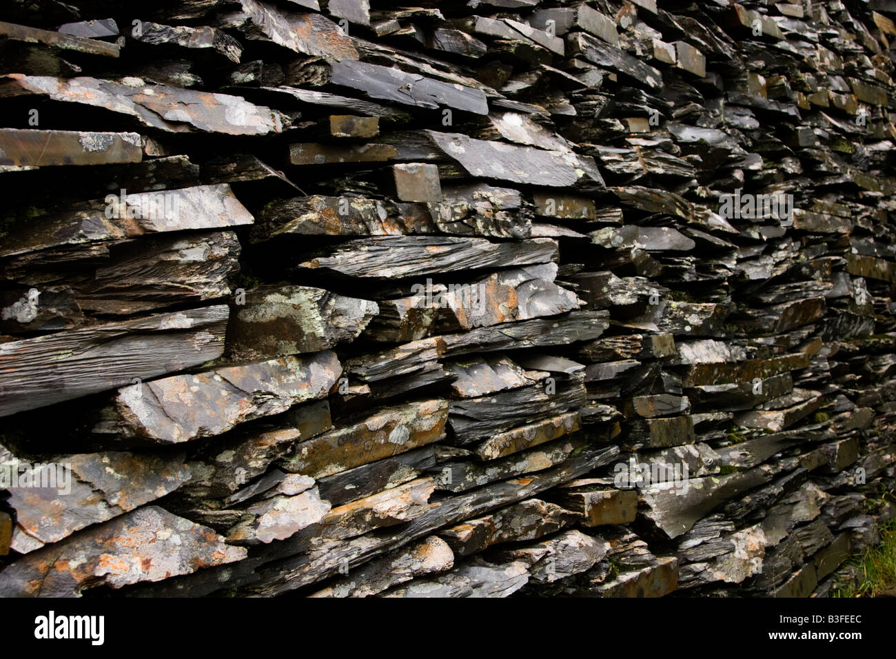 Slate wall hi-res stock photography and images - Alamy