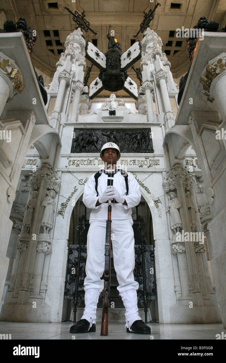 Dominican soldier guarding the Mausoleum of Christopher Columbus in ...