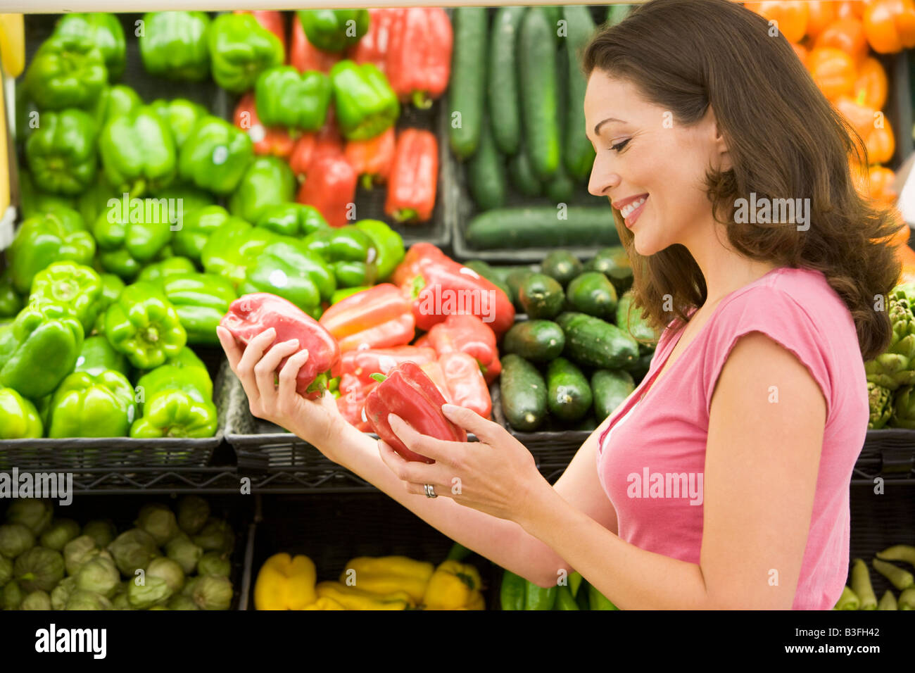 Choosing bell peppers hi-res stock photography and images - Alamy