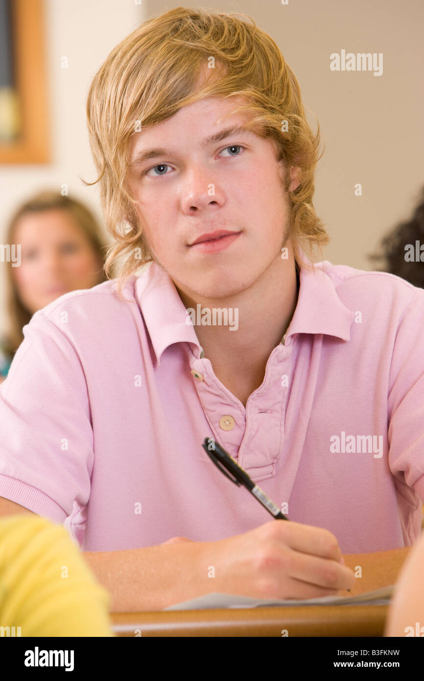 Teen taking notes hi-res stock photography and images - Alamy