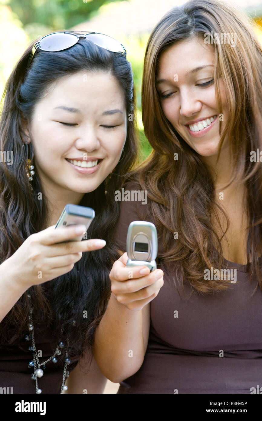friends with mobile Stock Photo - Alamy