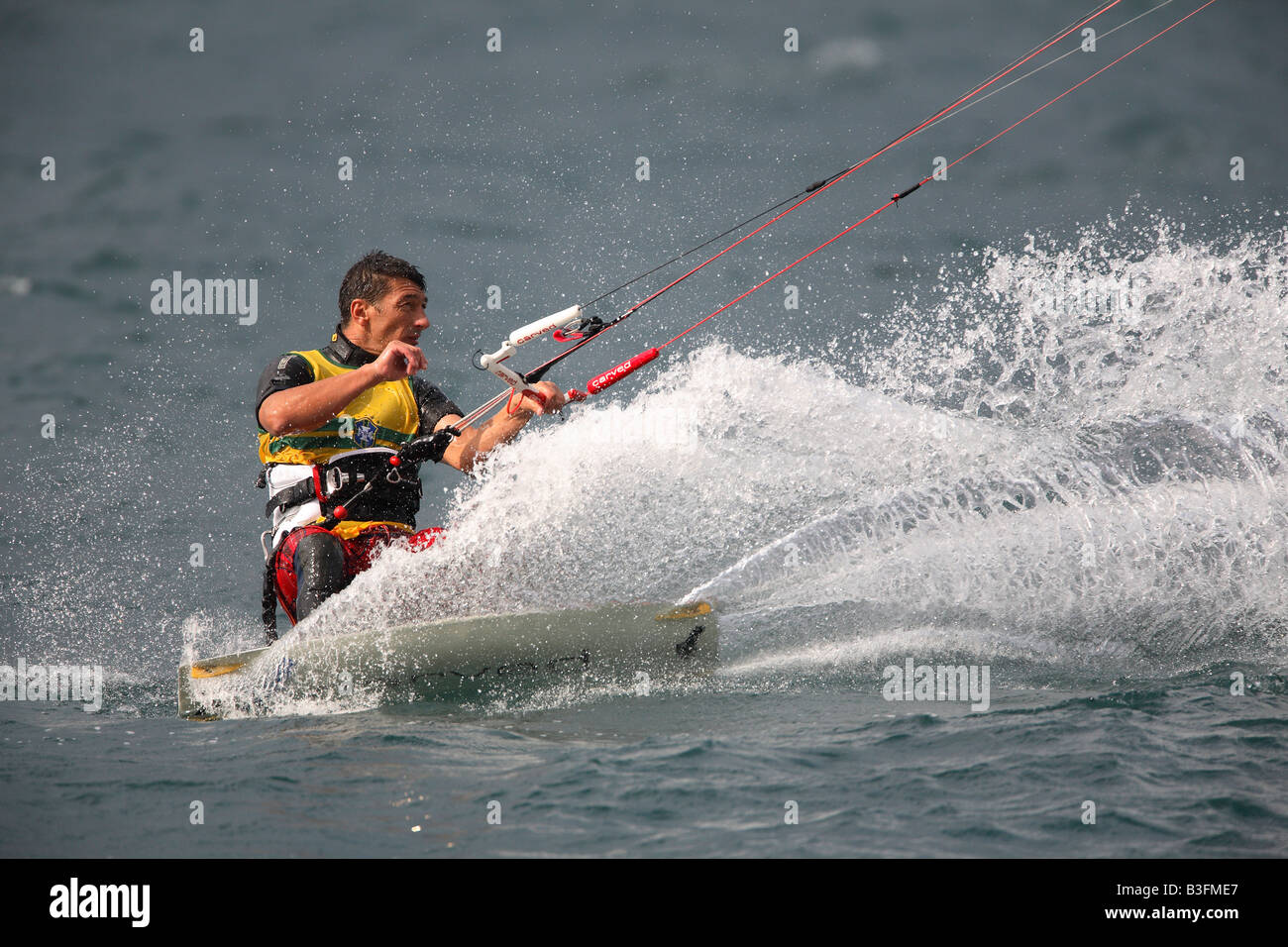 kiting kitesurfen lake garda lago di garda gardasee south tyrol ...