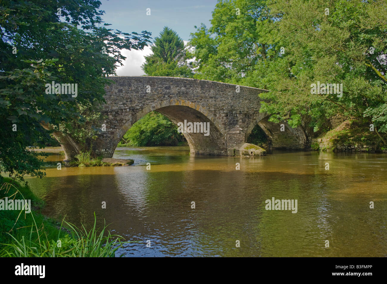 The bridge over the river Exe at Exbridge On the borders of Somerset ...