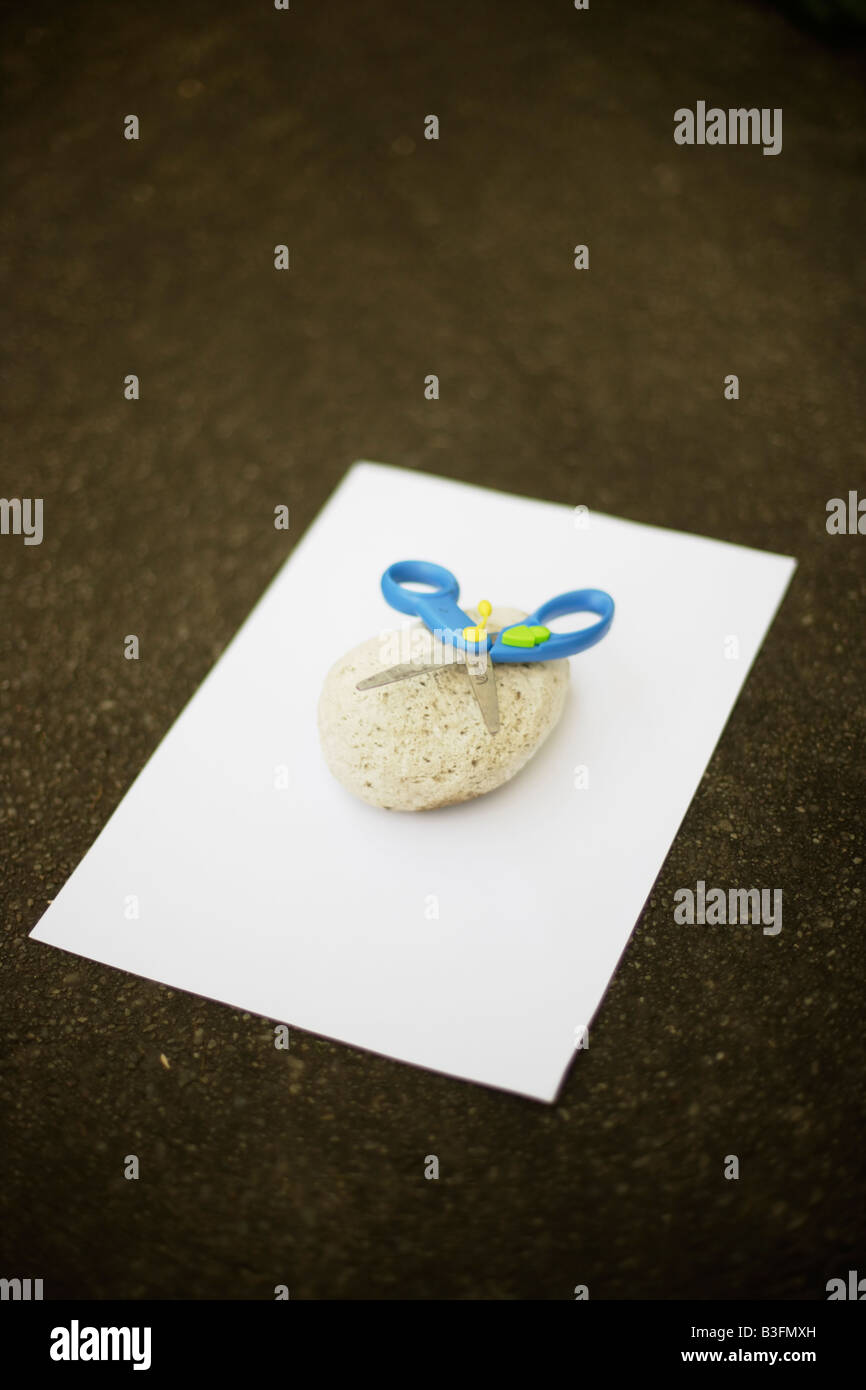 Rock paper scissor hi-res stock photography and images - Alamy