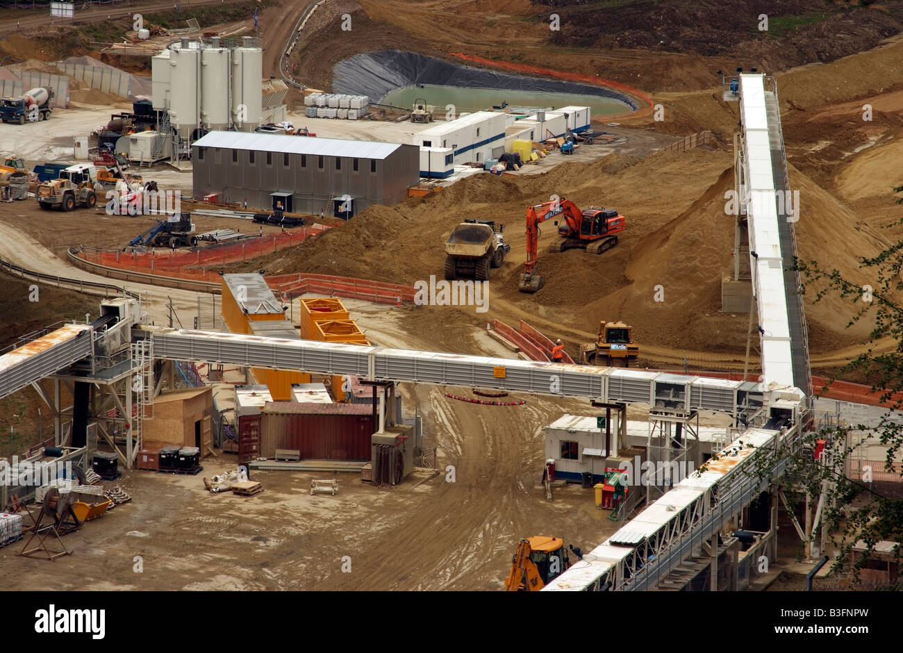 Highways england construction uk hi-res stock photography and images ...