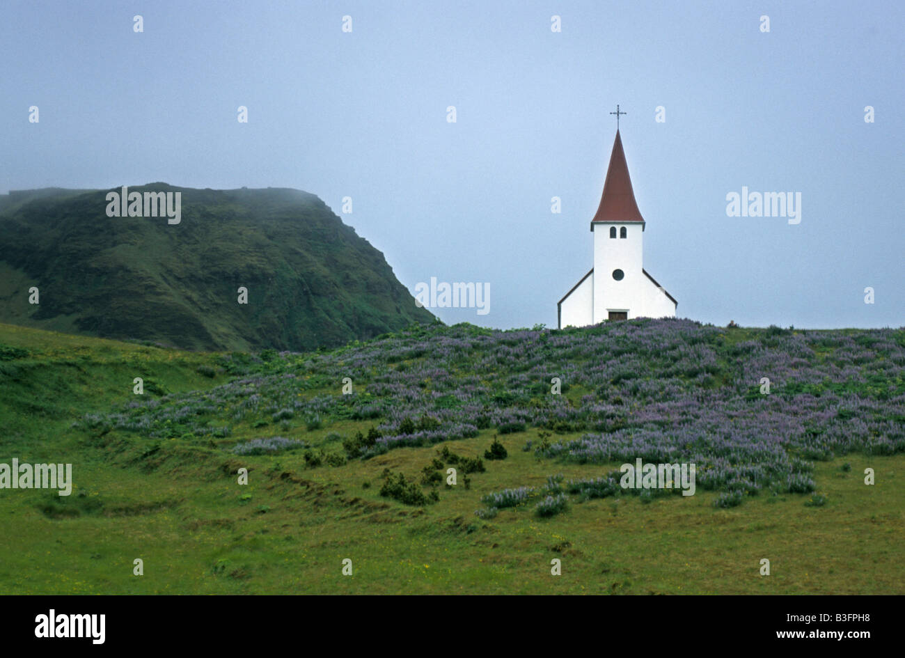 Purple and red churches hi-res stock photography and images - Alamy
