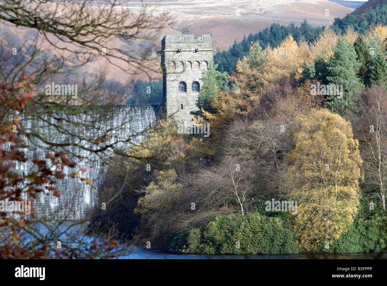 Howden reservoir dam hi-res stock photography and images - Alamy