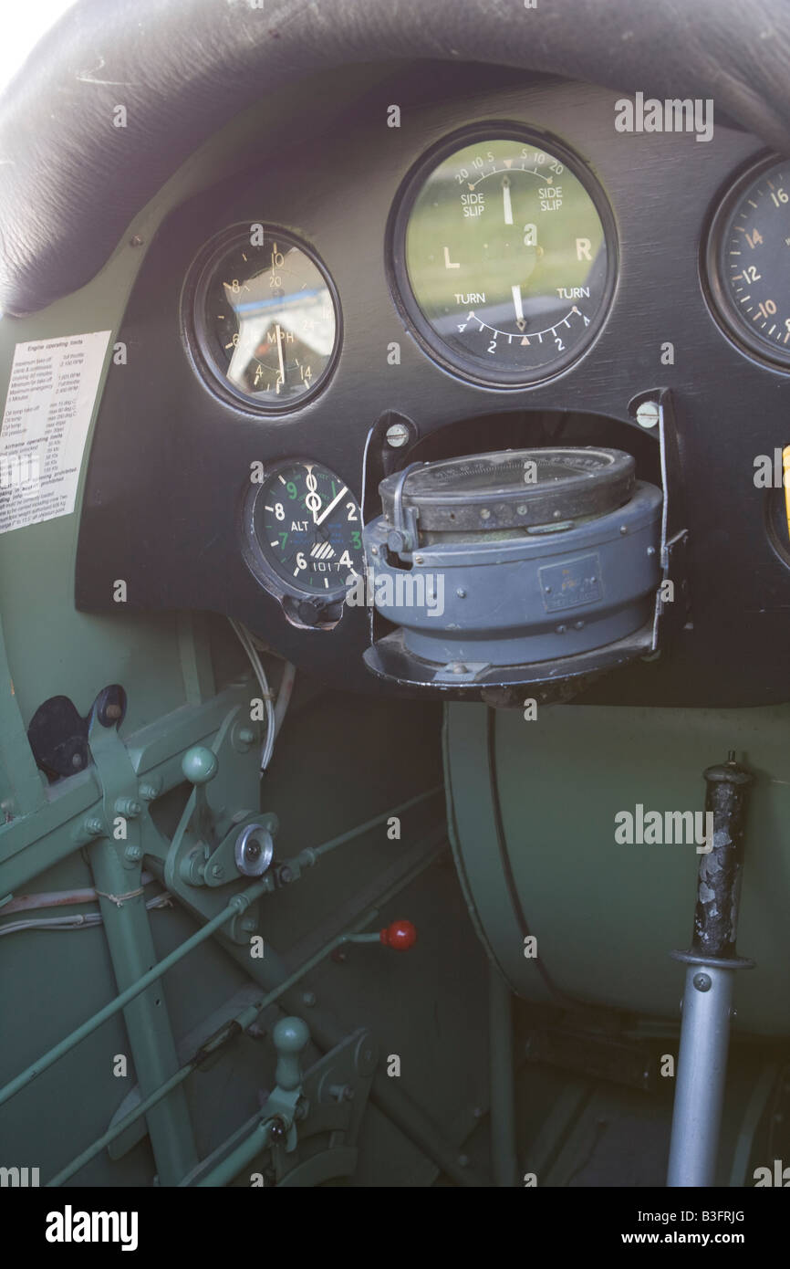 Cockpit of Tigermoth Stock Photo - Alamy