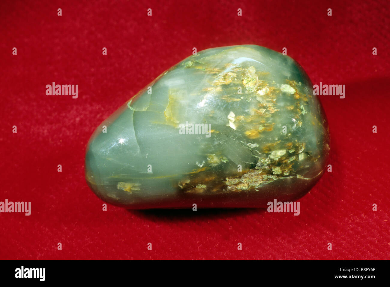 Chrysoberyl studio picture Stock Photo - Alamy