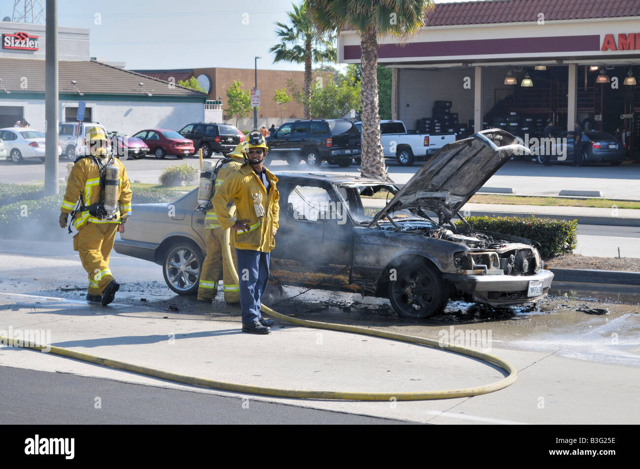 Burning wreckage hi-res stock photography and images - Alamy