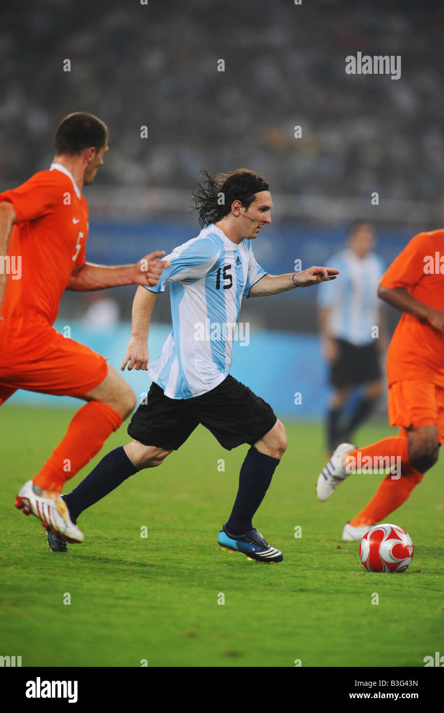 Lionel messi 2008 olympic soccer hi-res stock photography and images ...
