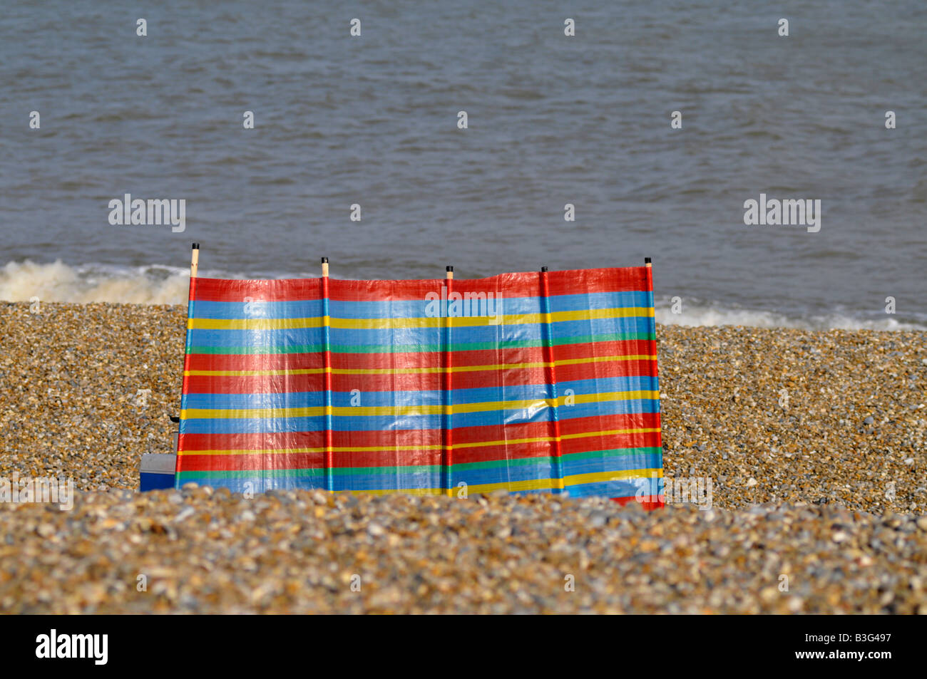 windbreaker on the beach at aldeburgh Stock Photo - Alamy