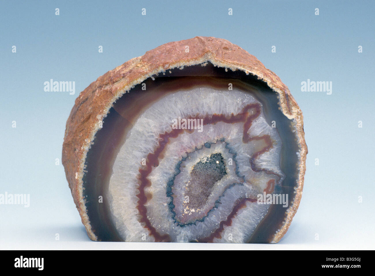 Agate cut hi-res stock photography and images - Alamy