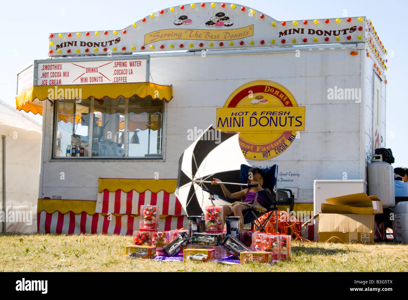Concession stands hi-res stock photography and images - Alamy