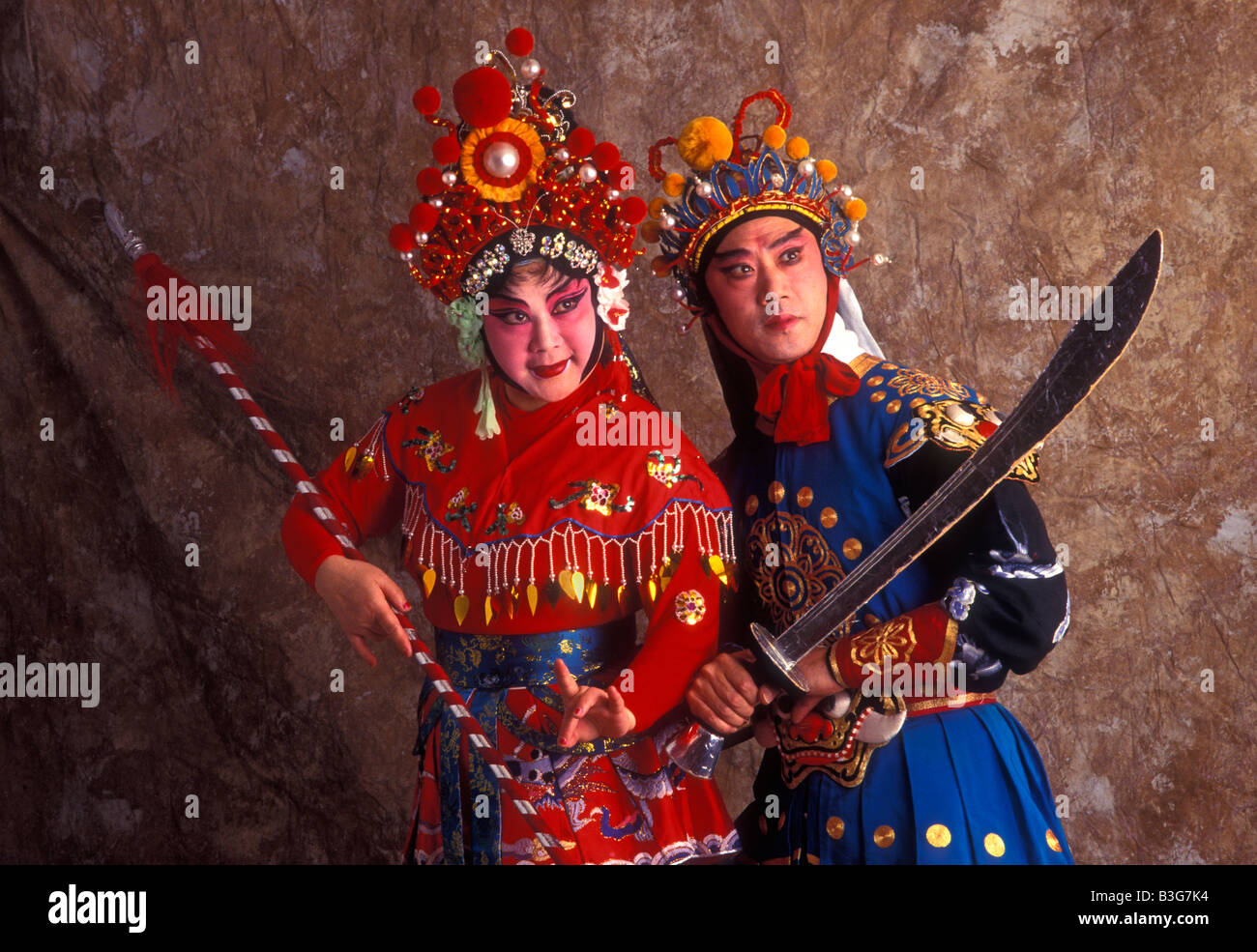 Chinese opera singers Stock Photo - Alamy