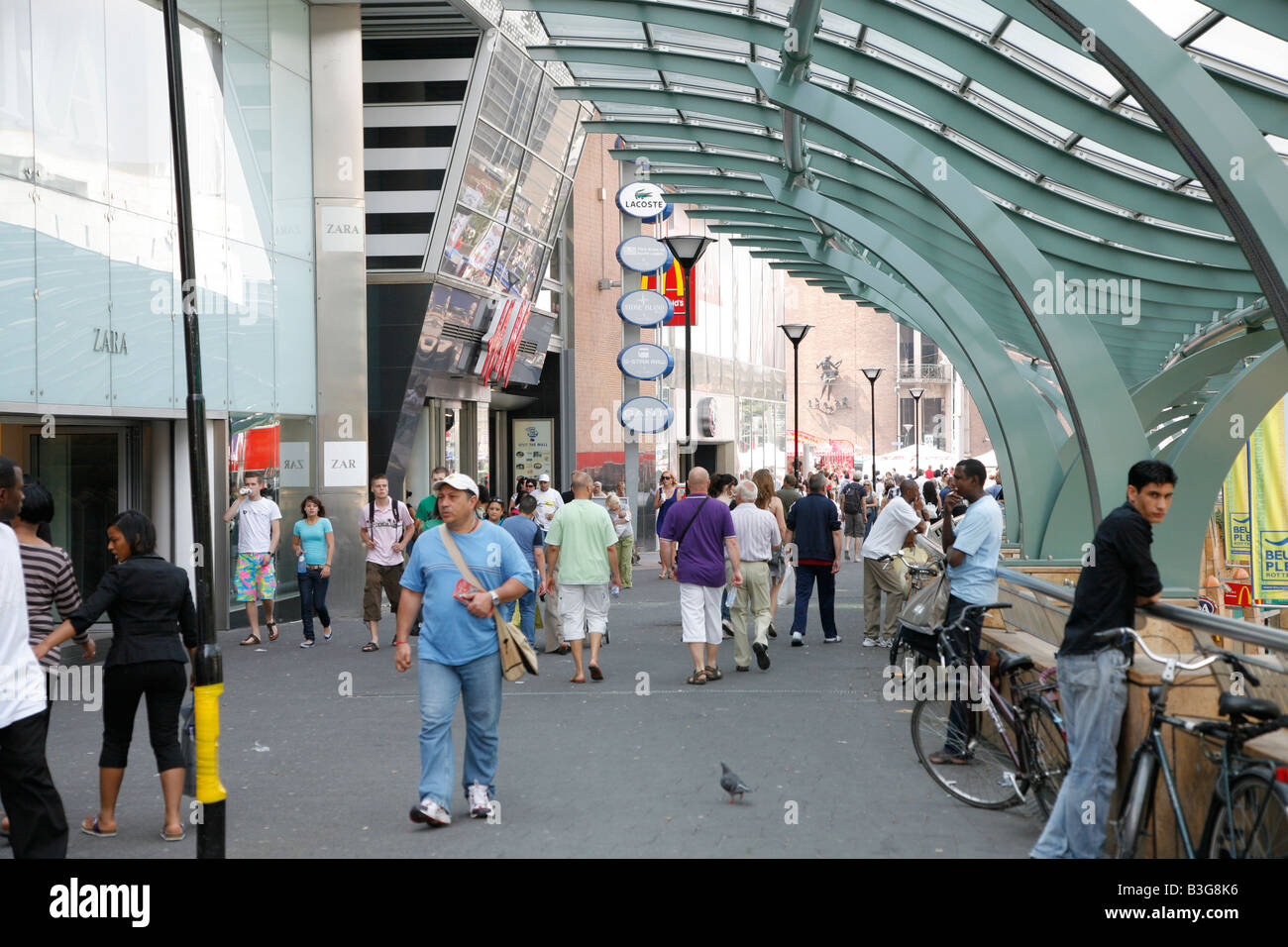 Rotterdam shopping street hi-res stock photography and images - Alamy